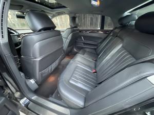 Black Volkswagen Phaeton 2007 in Riga, with an engine capacity of 3.00 L and mileage of 295 thousand km for 4250 €, photo 13 on AUTOMOTO.COM.LV