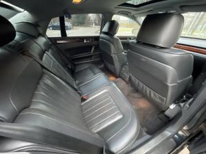 Black Volkswagen Phaeton 2007 in Riga, with an engine capacity of 3.00 L and mileage of 295 thousand km for 4250 €, photo 14 on AUTOMOTO.COM.LV