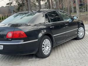 Black Volkswagen Phaeton 2007 in Riga, with an engine capacity of 3.00 L and mileage of 295 thousand km for 4250 €, photo 27 on AUTOMOTO.COM.LV