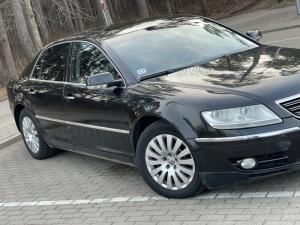Black Volkswagen Phaeton 2007 in Riga, with an engine capacity of 3.00 L and mileage of 295 thousand km for 4250 €, photo 29 on AUTOMOTO.COM.LV