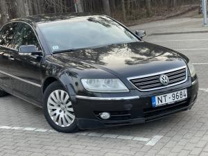 Black Volkswagen Phaeton 2007 in Riga, with an engine capacity of 3.00 L and mileage of 295 thousand km for 4250 €, photo 30 on AUTOMOTO.COM.LV