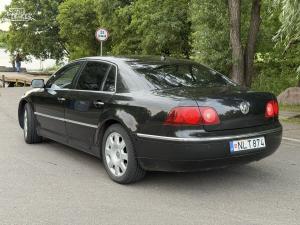 Black Volkswagen Phaeton 2007 in Panevezys, with an engine capacity of 3.00 L and mileage of 335 thousand km for 1500 €, photo 5 on AUTOMOTO.COM.LV