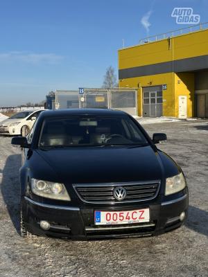 Black Volkswagen Phaeton 2008 in Klaipeda, with an engine capacity of 3.00 L and mileage of 317 thousand km for 2370 €, photo 2 on AUTOMOTO.COM.LV