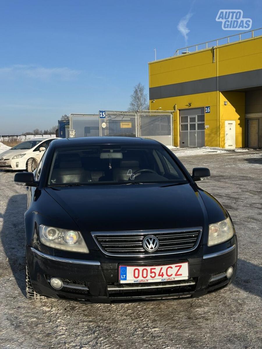 Black Volkswagen Phaeton 2008 in Klaipeda, with an engine capacity of 3.00 L and mileage of 317 thousand km for 2370 €, photo 2 on AUTOMOTO.COM.LV