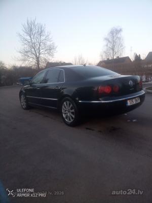 Melns Volkswagen Phaeton 2008 Tallina, ar dzinēja tilpumu 3.00 L un nobraukumu 420 tūkst. km par 2999 €, foto 3 vietnē AUTOMOTO.COM.LV