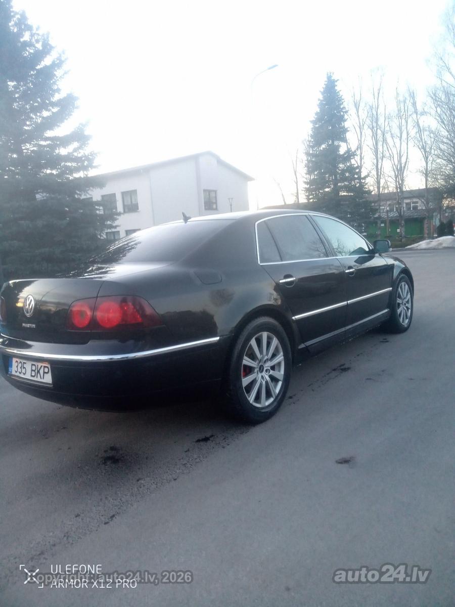 Black Volkswagen Phaeton 2008 in Rapla, with an engine capacity of 3.00 L and mileage of 420 thousand km for 2999 €, photo 4 on AUTOMOTO.COM.LV
