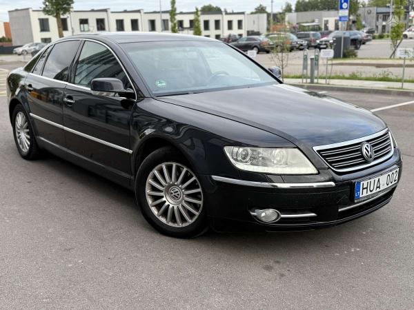 Melns Volkswagen Phaeton 2008 Viļņa, ar dzinēja tilpumu 2.97 L un nobraukumu 305 tūkst. km par 2850 €, foto 3 vietnē AUTOMOTO.COM.LV