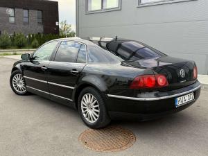 Melns Volkswagen Phaeton 2008 Viļņa, ar dzinēja tilpumu 2.97 L un nobraukumu 305 tūkst. km par 2850 €, foto 9 vietnē AUTOMOTO.COM.LV