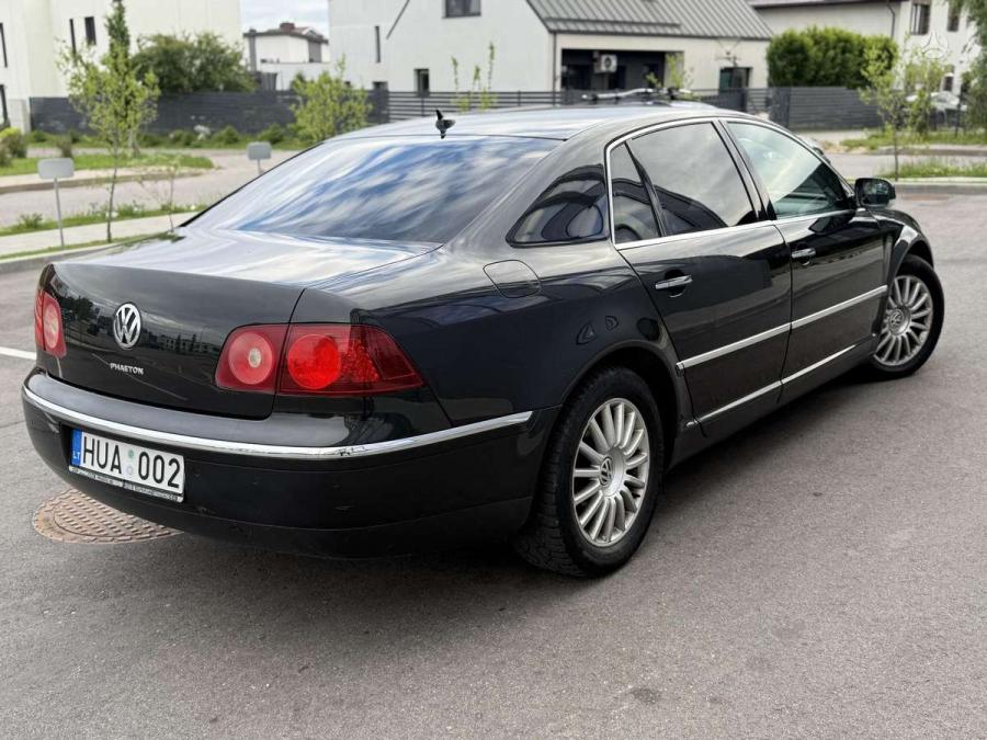 Melns Volkswagen Phaeton 2008 Viļņa, ar dzinēja tilpumu 2.97 L un nobraukumu 305 tūkst. km par 2850 €, foto 10 vietnē AUTOMOTO.COM.LV