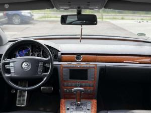 Melns Volkswagen Phaeton 2008 Viļņa, ar dzinēja tilpumu 2.97 L un nobraukumu 305 tūkst. km par 2850 €, foto 12 vietnē AUTOMOTO.COM.LV