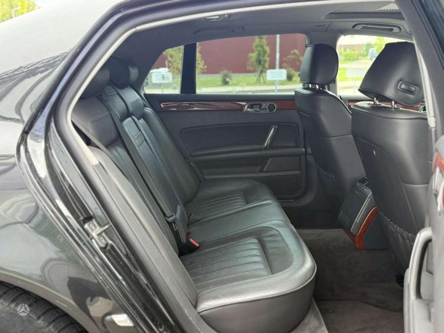 Melns Volkswagen Phaeton 2008 Viļņa, ar dzinēja tilpumu 2.97 L un nobraukumu 305 tūkst. km par 2850 €, foto 16 vietnē AUTOMOTO.COM.LV