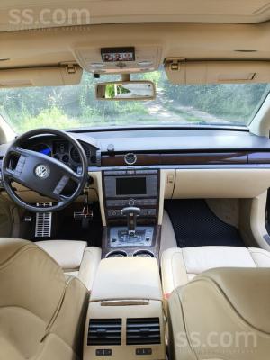 Melns Volkswagen Phaeton 2008 Jelgava, ar dzinēja tilpumu 3.00 L un nobraukumu 418 tūkst. km par 3200 €, foto 4 vietnē AUTOMOTO.COM.LV