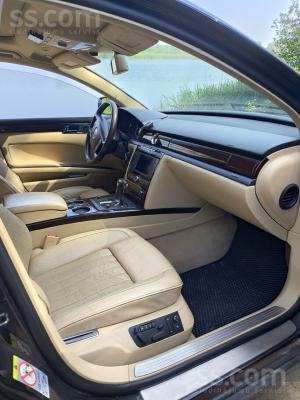 Melns Volkswagen Phaeton 2008 Jelgava, ar dzinēja tilpumu 3.00 L un nobraukumu 418 tūkst. km par 3200 €, foto 6 vietnē AUTOMOTO.COM.LV