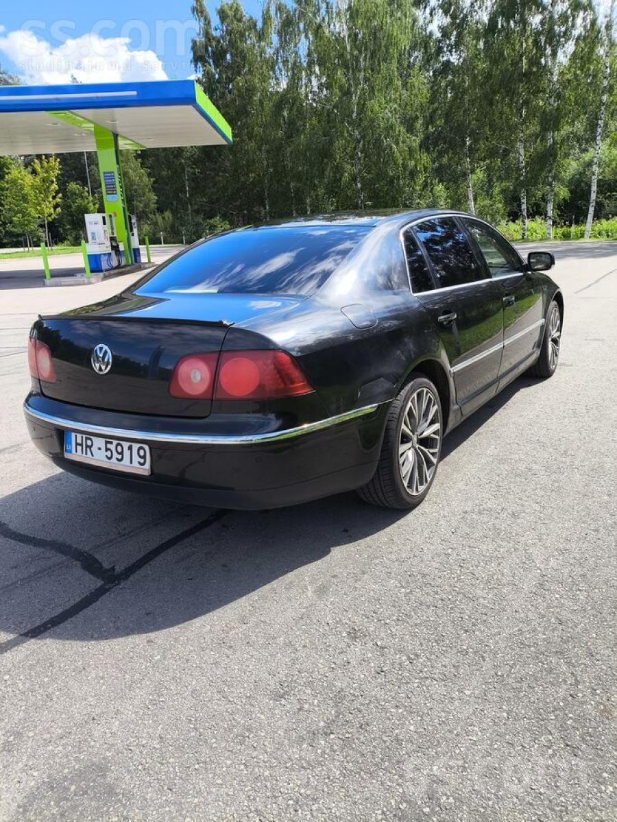 Melns Volkswagen Phaeton 2008 Jelgava, ar dzinēja tilpumu 3.00 L un nobraukumu 418 tūkst. km par 3200 €, foto 11 vietnē AUTOMOTO.COM.LV