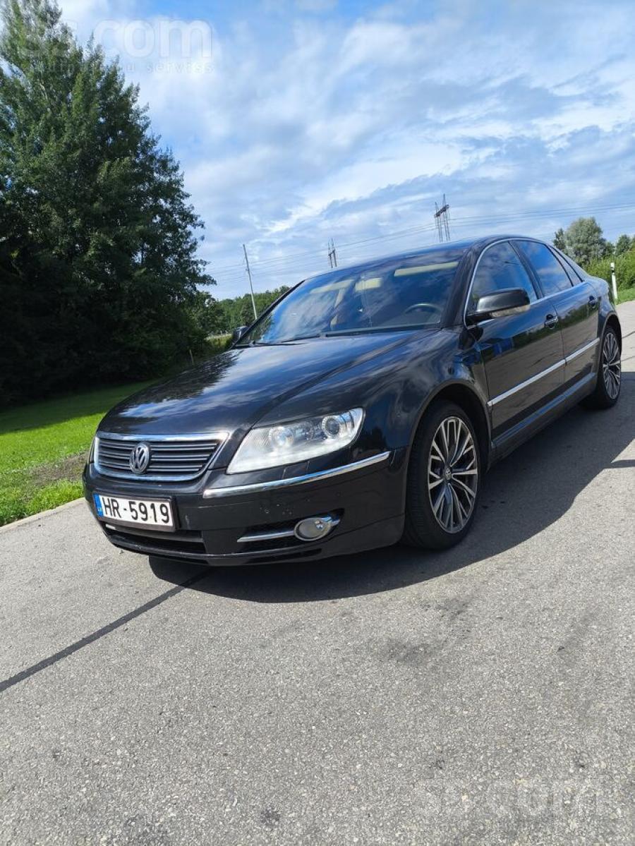 Melns Volkswagen Phaeton 2008 Jelgava, ar dzinēja tilpumu 3.00 L un nobraukumu 418 tūkst. km par 3200 €, foto 16 vietnē AUTOMOTO.COM.LV