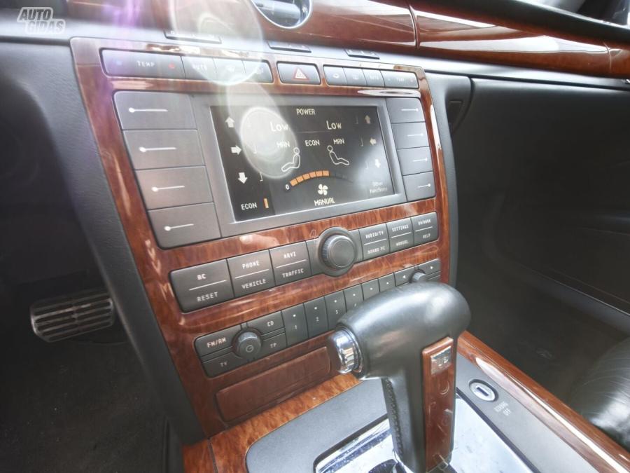 Melns Volkswagen Phaeton 2008 Viļņa, ar dzinēja tilpumu 3.00 L un nobraukumu 250 tūkst. km par 2999 €, foto 12 vietnē AUTOMOTO.COM.LV