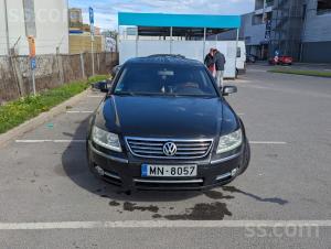 Black Volkswagen Phaeton 2009 in Riga, with an engine capacity of 3.00 L and mileage of 291 thousand km for 4500 €, photo 2 on AUTOMOTO.COM.LV