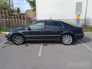 Black Volkswagen Phaeton 2009 in Riga, with an engine capacity of 3.00 L and mileage of 291 thousand km for 4500 €, photo 4 on AUTOMOTO.COM.LV
