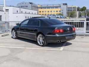 Melns Volkswagen Phaeton 2009 Viļņa, ar dzinēja tilpumu 4.17 L un nobraukumu 382 tūkst. km par 8000 €, foto 8 vietnē AUTOMOTO.COM.LV