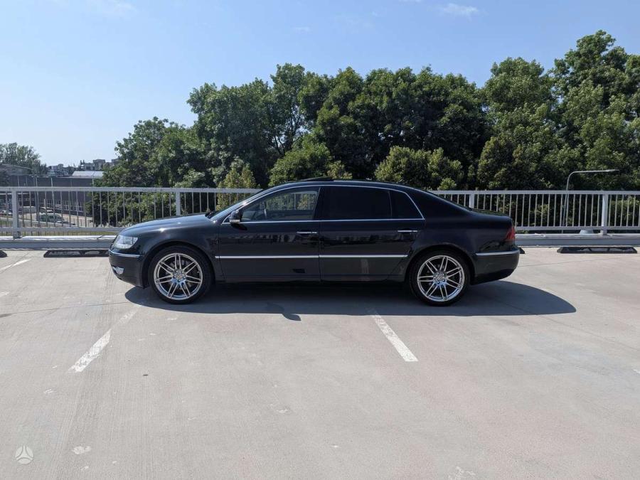 Melns Volkswagen Phaeton 2009 Viļņa, ar dzinēja tilpumu 4.17 L un nobraukumu 382 tūkst. km par 8000 €, foto 9 vietnē AUTOMOTO.COM.LV