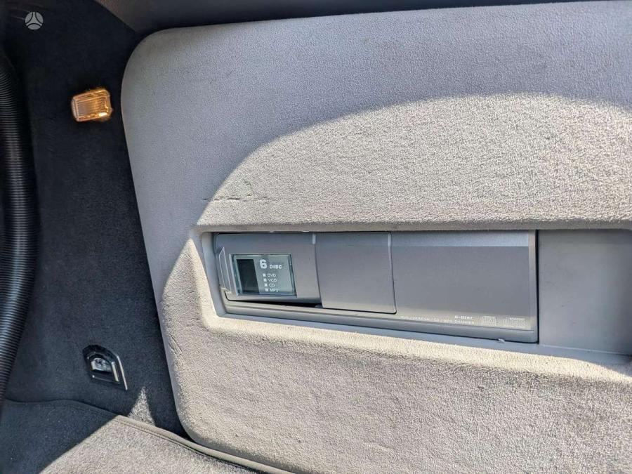 Melns Volkswagen Phaeton 2009 Viļņa, ar dzinēja tilpumu 4.17 L un nobraukumu 382 tūkst. km par 8000 €, foto 12 vietnē AUTOMOTO.COM.LV