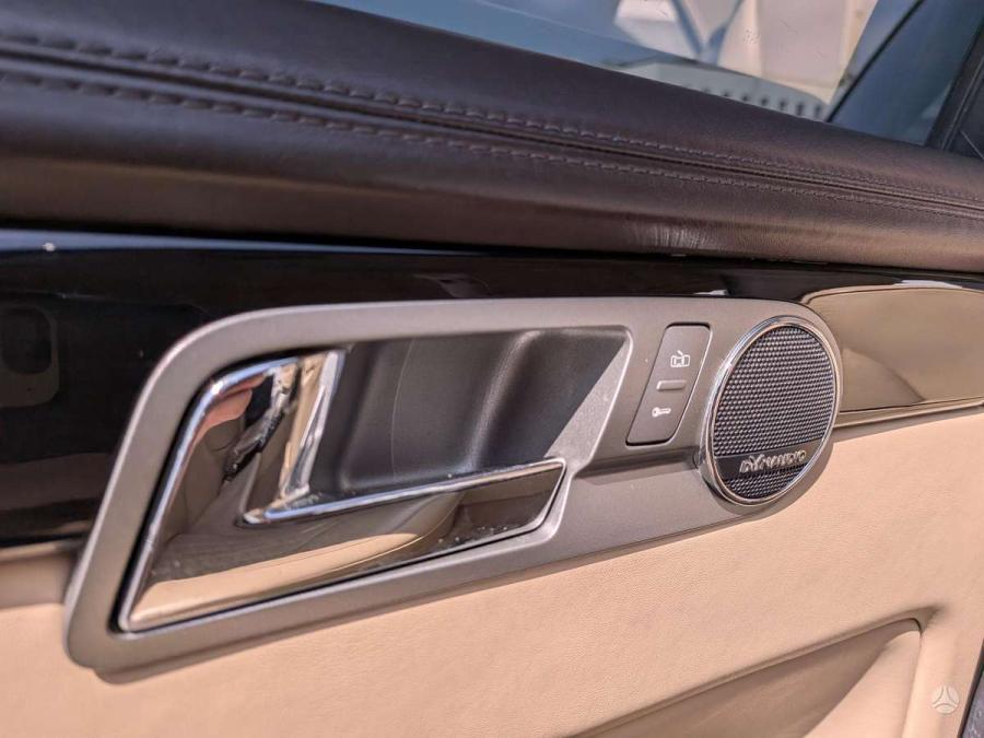 Melns Volkswagen Phaeton 2009 Viļņa, ar dzinēja tilpumu 4.17 L un nobraukumu 382 tūkst. km par 8000 €, foto 21 vietnē AUTOMOTO.COM.LV