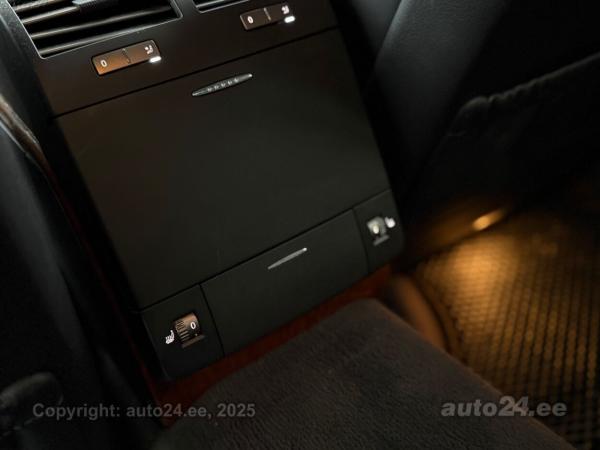 Black Volkswagen Phaeton 2010 in Tartu, with an engine capacity of 3.00 L and mileage of 304 thousand km for 4200 €, photo 11 on AUTOMOTO.COM.LV