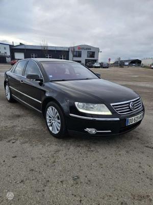 Black Volkswagen Phaeton 2010 in Taurage, with an engine capacity of 3.00 L and mileage of 218 thousand km for 6500 €, photo 3 on AUTOMOTO.COM.LV