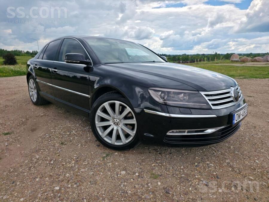 Black Volkswagen Phaeton 2010 in Daugavpils, with an engine capacity of 3.00 L and mileage of 343 thousand km for 7300 €, photo 1 on AUTOMOTO.COM.LV