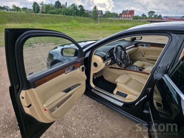 Black Volkswagen Phaeton 2010 in Daugavpils, with an engine capacity of 3.00 L and mileage of 343 thousand km for 7300 €, photo 6 on AUTOMOTO.COM.LV