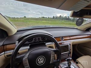 Black Volkswagen Phaeton 2010 in Daugavpils, with an engine capacity of 3.00 L and mileage of 343 thousand km for 7300 €, photo 14 on AUTOMOTO.COM.LV