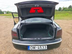 Black Volkswagen Phaeton 2010 in Daugavpils, with an engine capacity of 3.00 L and mileage of 343 thousand km for 7300 €, photo 23 on AUTOMOTO.COM.LV