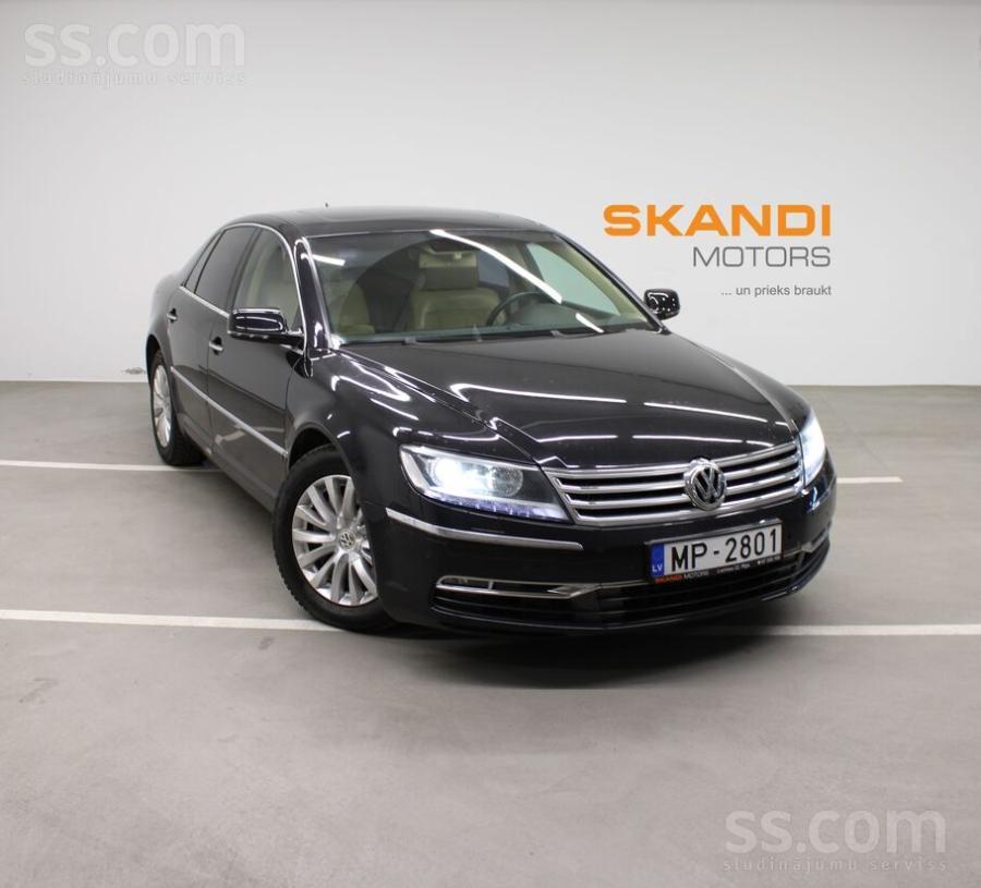 Black Volkswagen Phaeton 2011 in Riga, with an engine capacity of 3.00 L and mileage of 299 thousand km for 5790 €, photo 3 on AUTOMOTO.COM.LV