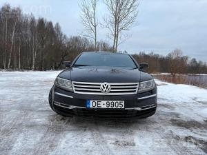 Black Volkswagen Phaeton 2011 in Riga, with an engine capacity of 3.00 L and mileage of 357 thousand km for 5450 €, photo 2 on AUTOMOTO.COM.LV