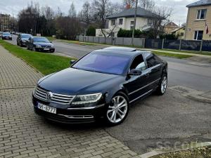 Melns Volkswagen Phaeton 2011 Rīga, ar dzinēja tilpumu 3.00 L un nobraukumu 249 tūkst. km par 7200 €, foto 3 vietnē AUTOMOTO.COM.LV