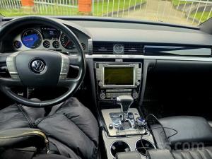 Melns Volkswagen Phaeton 2011 Rīga, ar dzinēja tilpumu 3.00 L un nobraukumu 249 tūkst. km par 7200 €, foto 14 vietnē AUTOMOTO.COM.LV