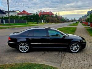 Black Volkswagen Phaeton 2011 in Riga, with an engine capacity of 3.00 L and mileage of 257 thousand km for 8800 €, photo 5 on AUTOMOTO.COM.LV