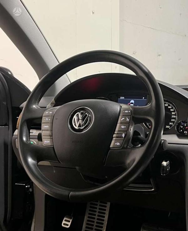 Melns Volkswagen Phaeton 2012 Klaipėda, ar dzinēja tilpumu 2.97 L un nobraukumu 290 tūkst. km par 6999 €, foto 3 vietnē AUTOMOTO.COM.LV