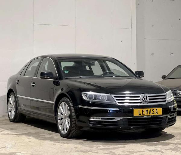 Black Volkswagen Phaeton 2012 in Klaipeda, with an engine capacity of 2.97 L and mileage of 290 thousand km for 6999 €, photo 5 on AUTOMOTO.COM.LV