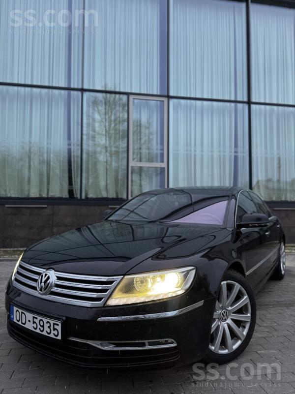 Black Volkswagen Phaeton 2012 in Balvi, with an engine capacity of 3.00 L and mileage of 251 thousand km for 6700 €, photo 5 on AUTOMOTO.COM.LV