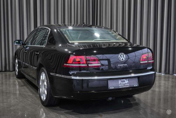 Melns Volkswagen Phaeton 2013 Marijampole, ar dzinēja tilpumu 2.97 L un nobraukumu 246 tūkst. km par 7950 €, foto 10 vietnē AUTOMOTO.COM.LV