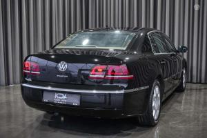 Black Volkswagen Phaeton 2013 in Marijampole, with an engine capacity of 2.97 L and mileage of 246 thousand km for 7950 €, photo 12 on AUTOMOTO.COM.LV