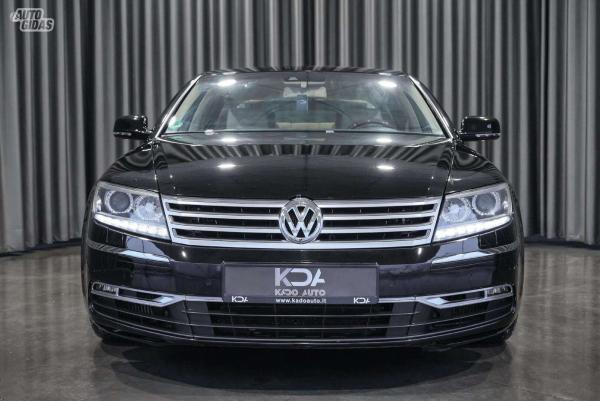 Black Volkswagen Phaeton 2013 in Marijampole, with an engine capacity of 3.00 L and mileage of 246 thousand km for 7950 €, photo 4 on AUTOMOTO.COM.LV