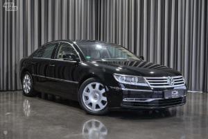 Black Volkswagen Phaeton 2013 in Marijampole, with an engine capacity of 3.00 L and mileage of 246 thousand km for 7950 €, photo  on AUTOMOTO.COM.LV