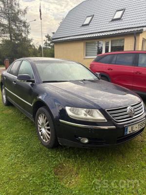Blue Volkswagen Phaeton 2004 in Madona, with an engine capacity of 3.20 L and mileage of 282 thousand km for 2650 €, photo 3 on AUTOMOTO.COM.LV