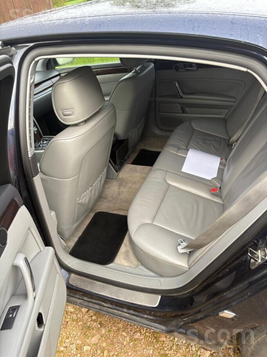 Blue Volkswagen Phaeton 2004 in Madona, with an engine capacity of 3.20 L and mileage of 282 thousand km for 2650 €, photo 6 on AUTOMOTO.COM.LV