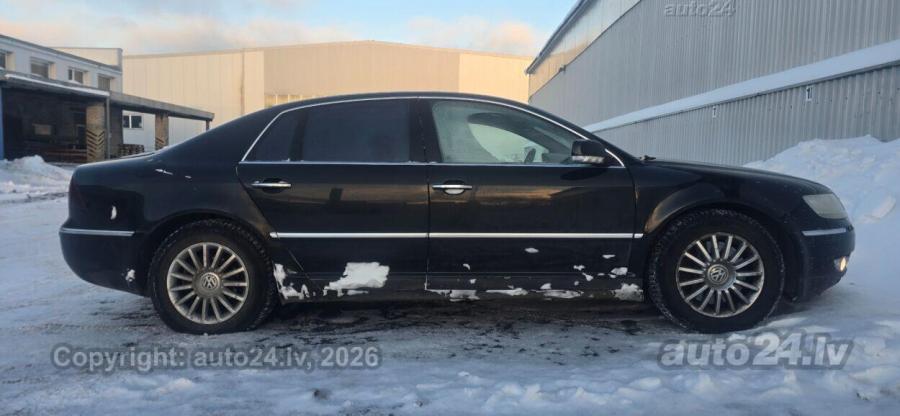 Zils Volkswagen Phaeton 2008 Tallina, ar dzinēja tilpumu 3.20 L un nobraukumu 236 tūkst. km par 1200 €, foto 5 vietnē AUTOMOTO.COM.LV