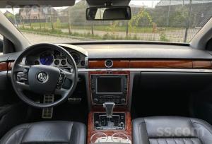 Zils Volkswagen Phaeton 2014 Rīga, ar dzinēja tilpumu 3.00 L un nobraukumu 244 tūkst. km par 9500 €, foto 9 vietnē AUTOMOTO.COM.LV