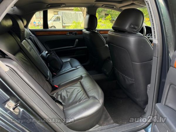 Green Volkswagen Phaeton 2003 in Viljandi, with an engine capacity of 3.20 L and mileage of 309 thousand km for 1790 €, photo 7 on AUTOMOTO.COM.LV