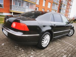Green Volkswagen Phaeton 2006 in Klaipeda, with an engine capacity of 3.00 L and mileage of 420 thousand km for 1990 €, photo 7 on AUTOMOTO.COM.LV